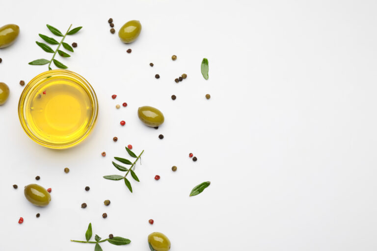 6 Soothing Benefits of Olive Oil Massage